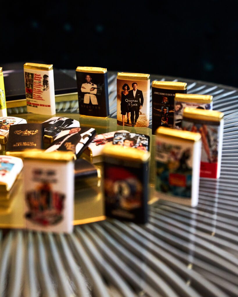 007 James Bond - Mini Milk Chocolate Collectors Tin - Charbonnel et ...